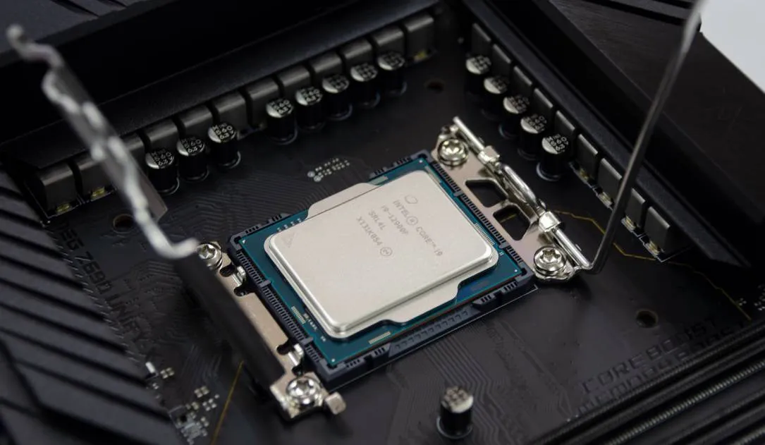 Intel Patches High Severity Vulnerability Affecting Central Processing
